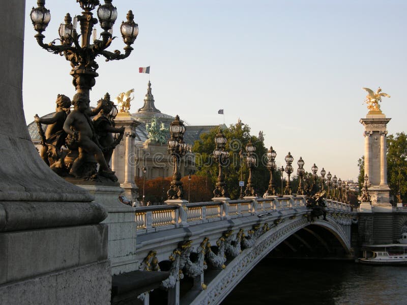 Ponte De Alexander III Em Paris Imagem de Stock - Imagem de paris ...
