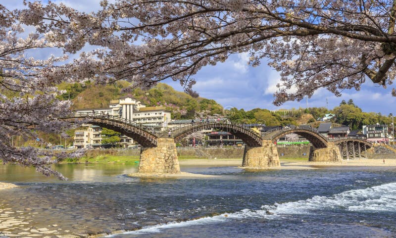 Ponte De Kintaikyo De Iwakuni, Japão Foto de Stock - Imagem de ...
