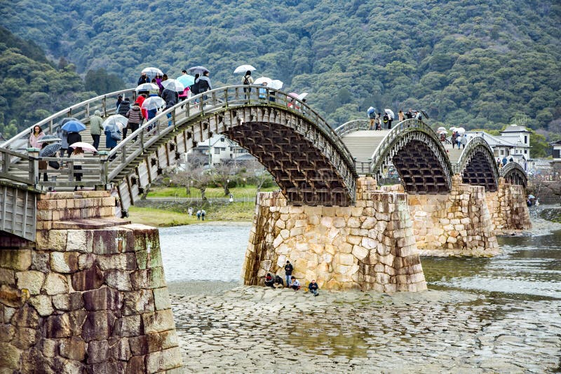 Ponte de Kintai em Iwakuni imagem editorial. Imagem de cidade - 92295700