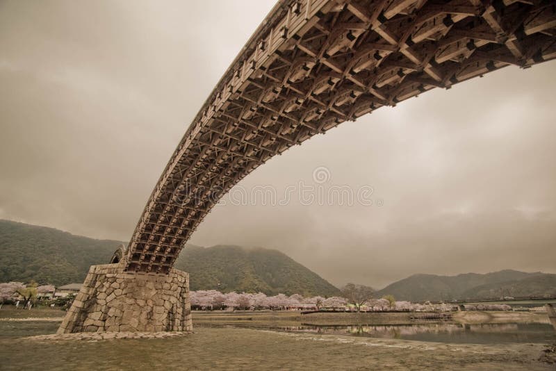 Ponte De Kintai Kintaikyo Com Cor Do Vintage Foto de Stock - Imagem de ...