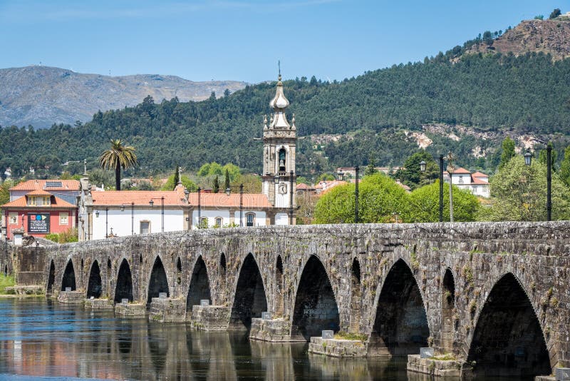 Portugal, Ponte De Lima: Ponte Romana Antiga Foto de Stock - Imagem de ...