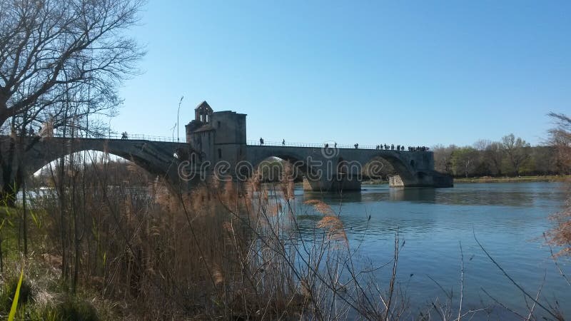 Ponte di Avignone fotografia stock. Immagine di fiume - 69492576