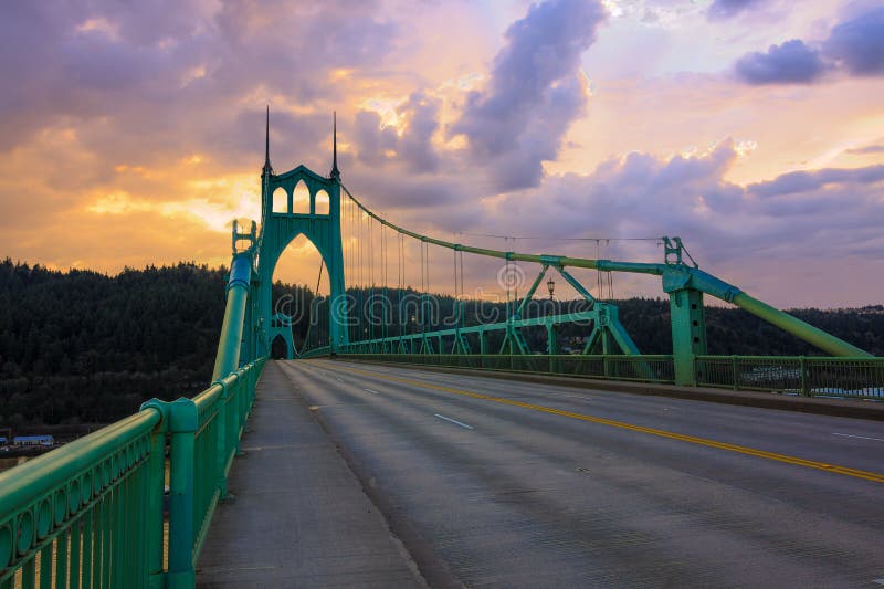 Ponte Do St John Em Portland Oregon, EUA Imagem de Stock - Imagem de ...