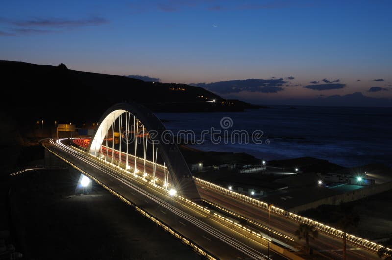 Ponte Em Las Palmas De Gran Canaria Foto de Stock - Imagem de oceano ...