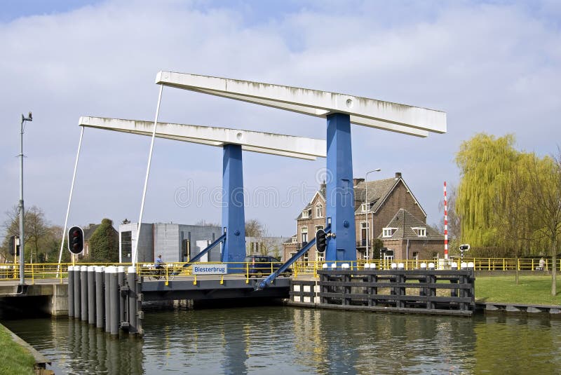 Ponte Mobile Il Biesterbrug, Weert, Paesi Bassi Immagine Editoriale ...