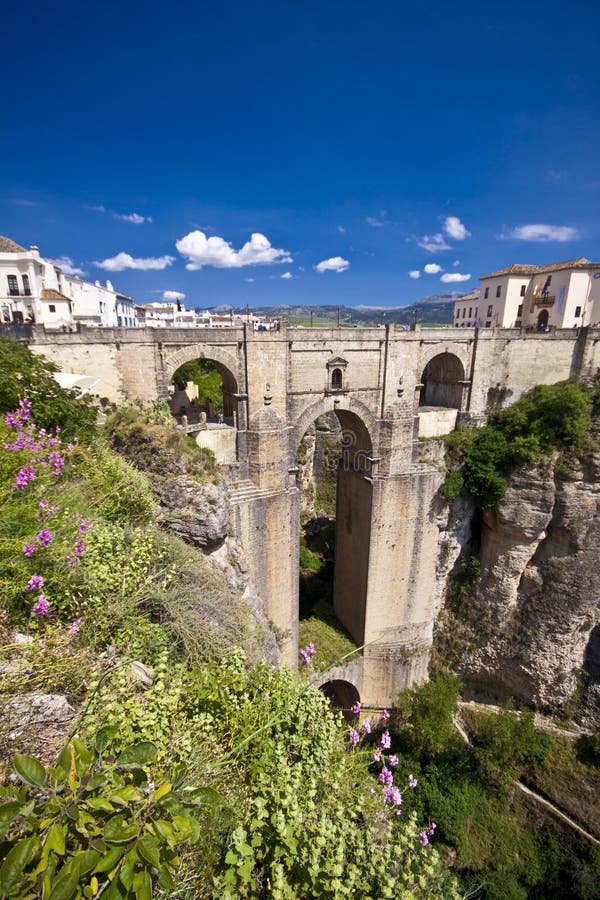 Ponte Nova Em Ronda, Andalucia, Spain Foto de Stock - Imagem de ...