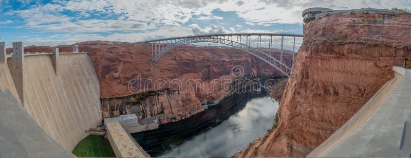 Ponte Sobre O Rio Colorado E a Barragem Hoover Foto de Stock - Imagem ...