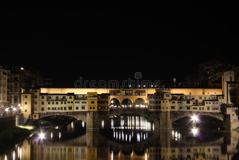 Ponte Vecchio Di Notte, Firenze Fotografia Stock - Immagine di notte ...