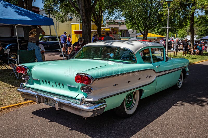 1958 Pontiac Chieftain 2 Door Hardtop Editorial Stock Photo - Image of ... 1958 Pontiac Chieftain 2 Door Hardtop Editorial Stock Photo - Image of ...