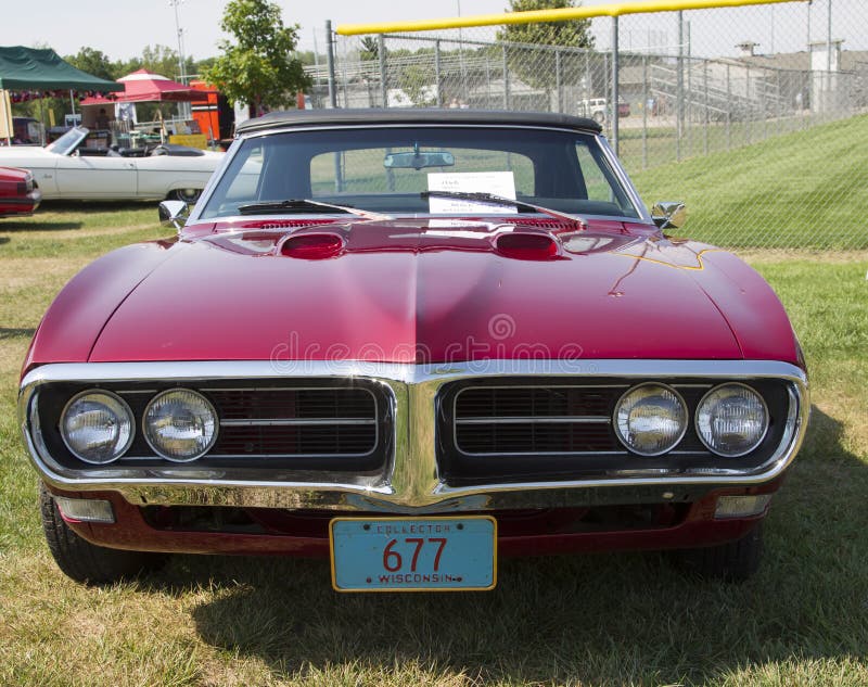 Pontiac 1968 400 Front View Foto de Stock Editorial - Imagem de motor ...