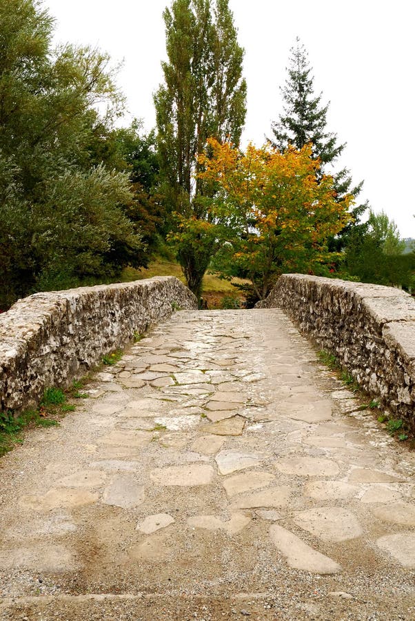 Ponticello delle pietre fotografia stock. Immagine di autunno - 19629588