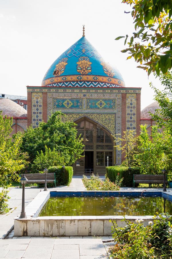 Pool and Blue Mosque Building in Court in Yerevan Stock Photo - Image ...