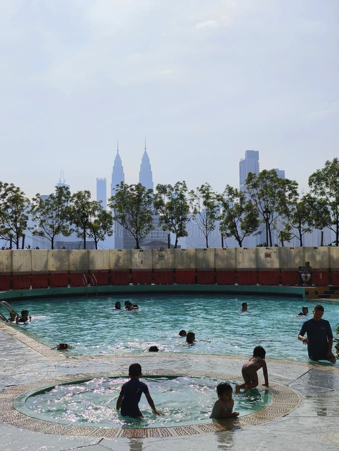 Pool Side View with KLCC Tower in KL Editorial Photo - Image of pool ...