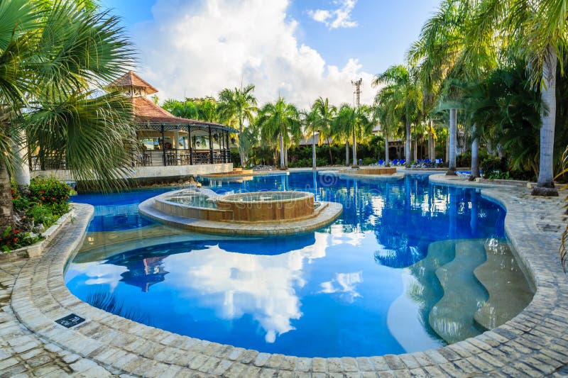 A Pool with a Small Fountain in the Middle Editorial Photography ...