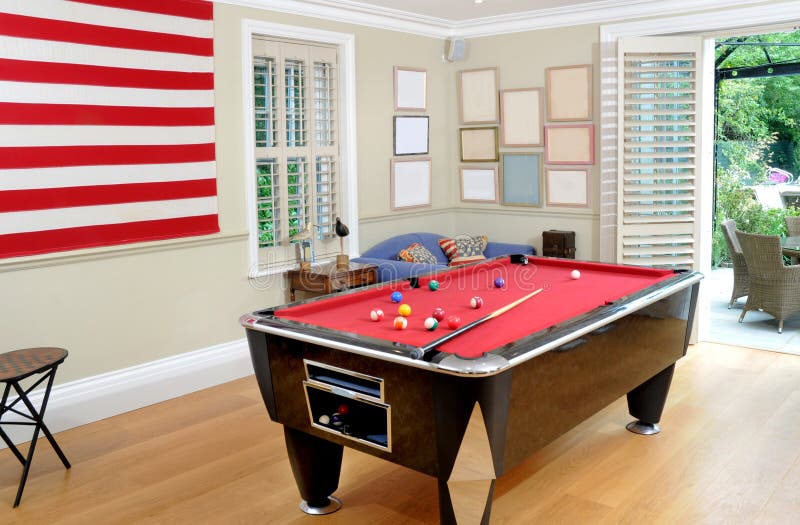 Interior pool table stock image. Image of pool, house - 121559627