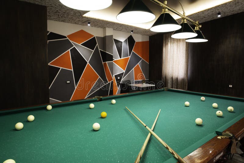 Pool Table, Lights, and an Area Rug. Editorial Image - Image of table ...