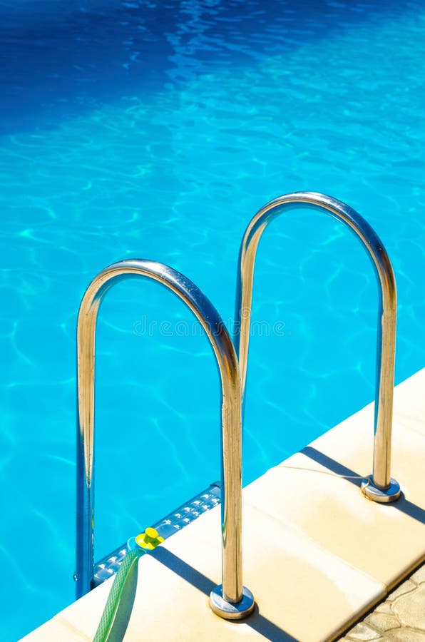 Pool trappa arkivfoto. Bild av härlig, vatten, brigham - 131816840
