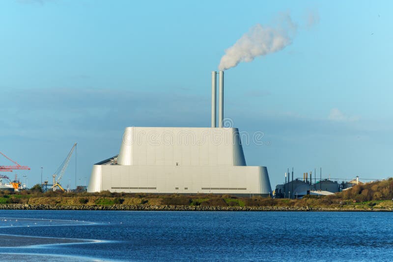 Poolbeg Generating Station in Dublin Stock Image - Image of pollution ...