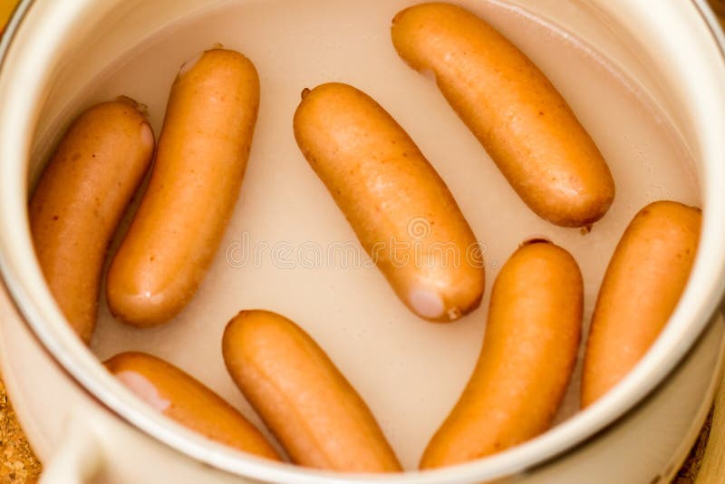 Poolse worsten stock foto. Image of hierboven, worsten - 31548950