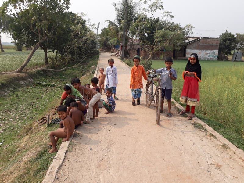 Poor crowds editorial image. Image of poor, beautiful - 86162620