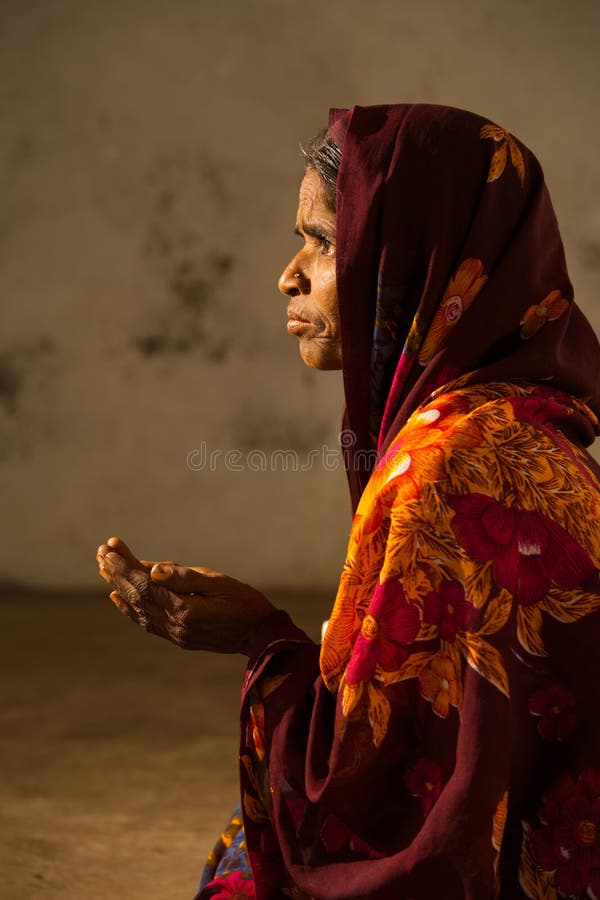 Poor Indian Female Beggar Side Profile Hands Out Editorial Photo ...