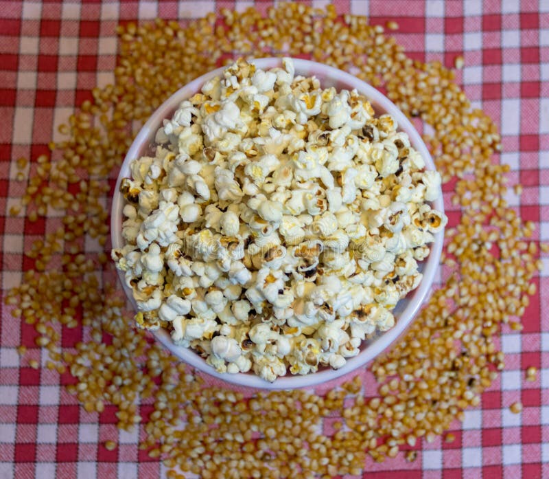 Popcorn and corn seed stock image. Image of snack, crispy - 138170007
