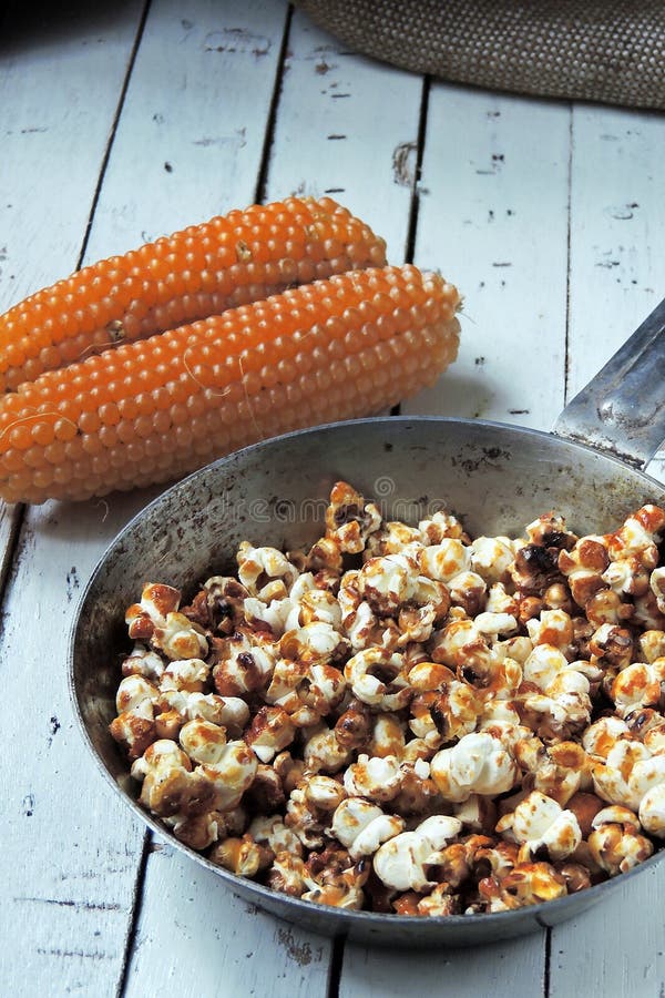 Popcorn in a pan stock image. Image of cinema, diet, nutrition - 79802883
