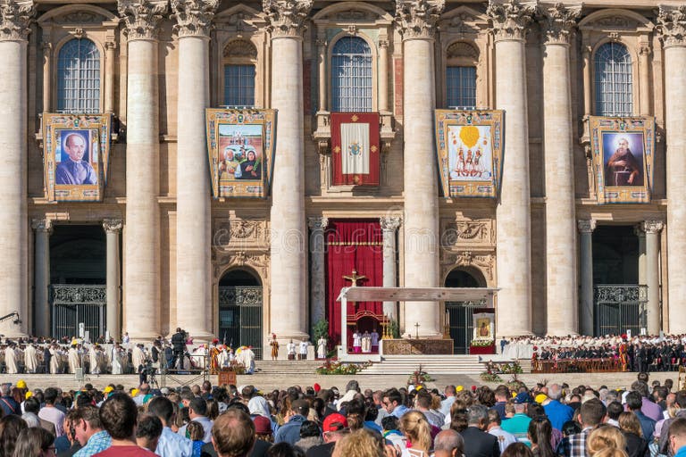 Pope Francis Processing into Mass at St. Peter`s Square Editorial Photo ...