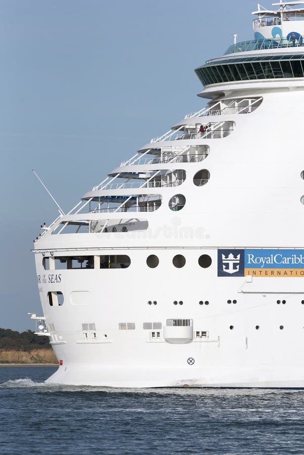 Poppa Di Una Nave Da Crociera in Corso Fotografia Stock Editoriale ...