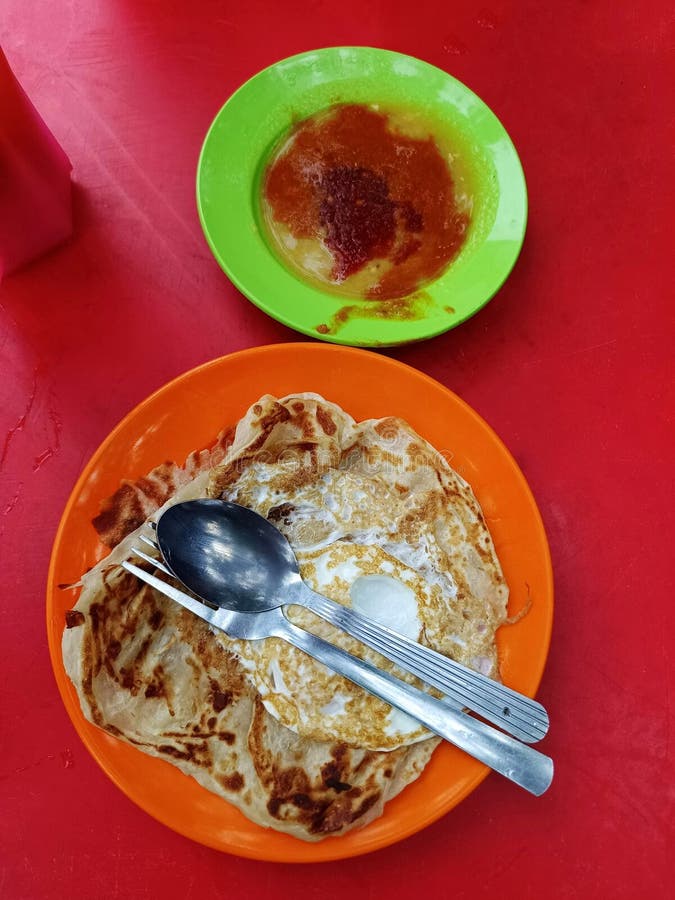 Popular Malaysian Flat Bread or Roti Canai for Breakfast Served with ...