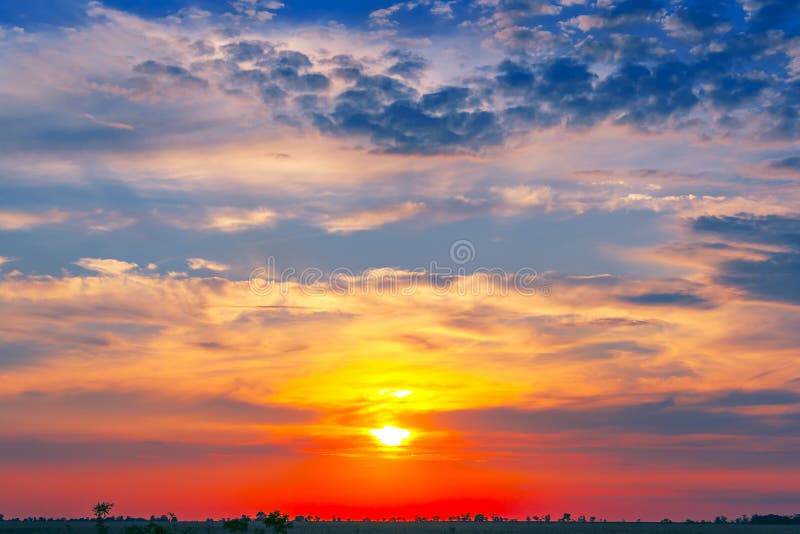 Por do sol bonito foto de stock. Imagem de céu, relaxamento - 63848404