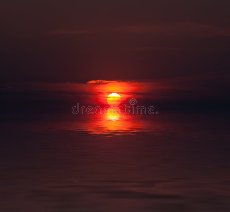 Por do sol dourado foto de stock. Imagem de imagem, paisagem - 27017226