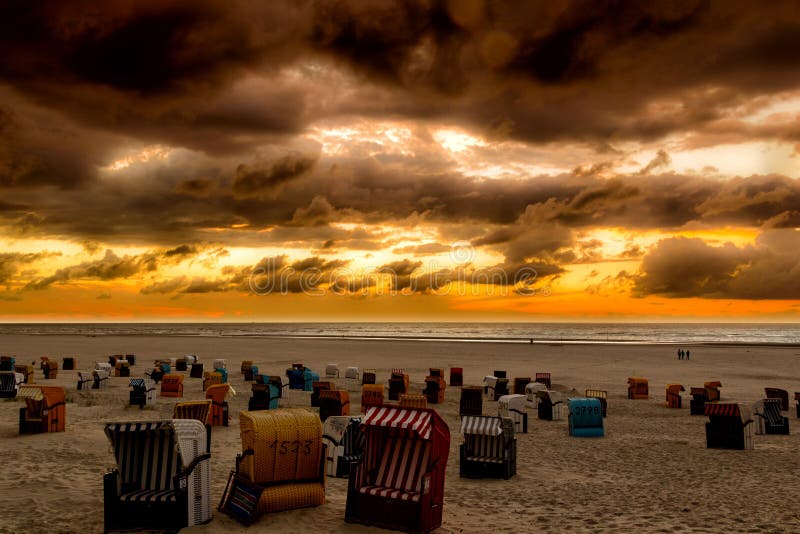 Por do sol em Juist foto de stock. Imagem de menor, horizonte - 100467798