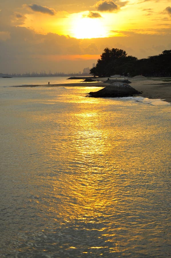 Por Do Sol Na Praia Do Parque Da Costa Leste Foto de Stock - Imagem de ...