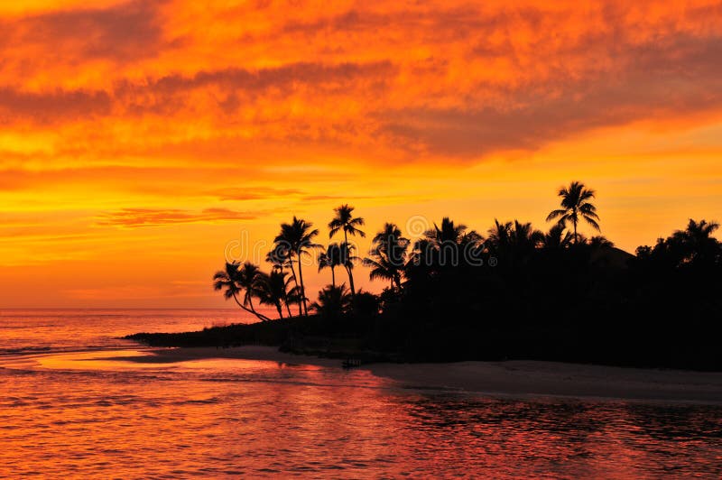 Por do sol tropical imagem de stock. Imagem de tropical - 25287069