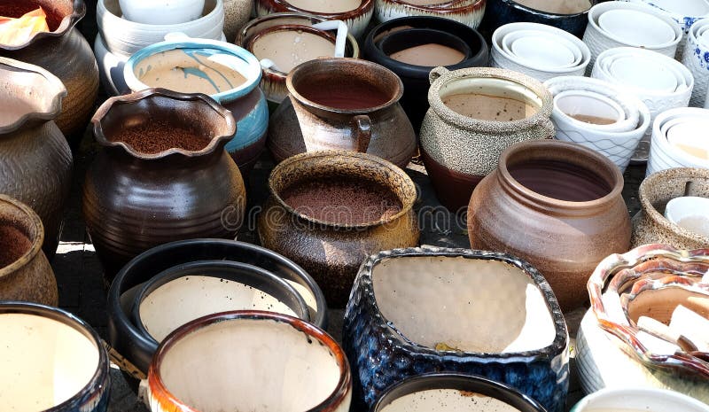 Porcelain pots in rows stock photo. Image of garden - 118708638