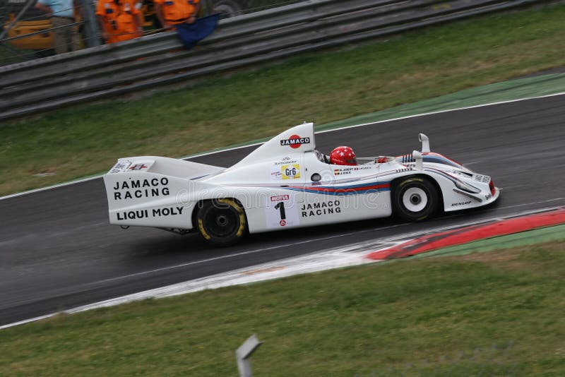 Porsche racing editorial photo. Image of monza, line - 14878136