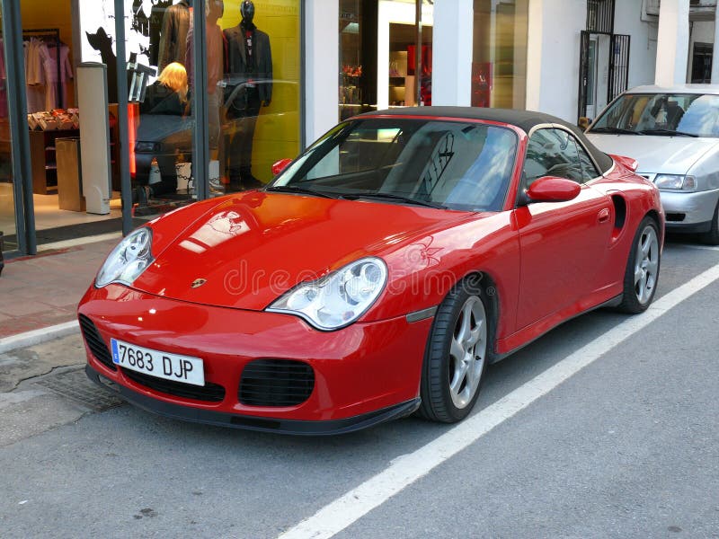 Porsche Rouge Convertible 911 Turbo Photographie éditorial - Image du ...