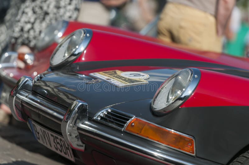 Porsche 911_slanting editorial photography. Image of shiny - 70770107