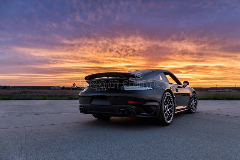 Porsche 356 & 911 at Sunset Editorial Photo - Image of travel, sports ...