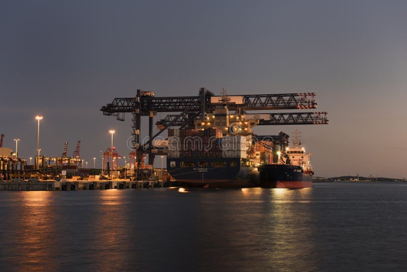 Port Botany Container Cargo Wharf Editorial Image - Image of harbour ...
