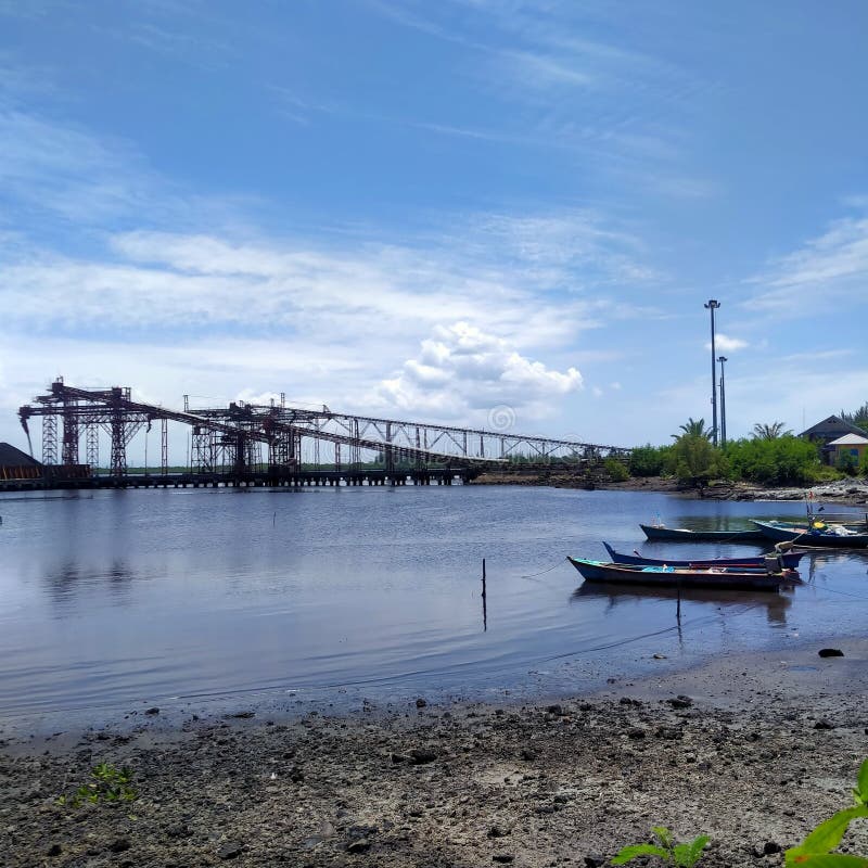 Port Breakbulk Coal Beach Loading Unloading Barge Stock Image - Image ...
