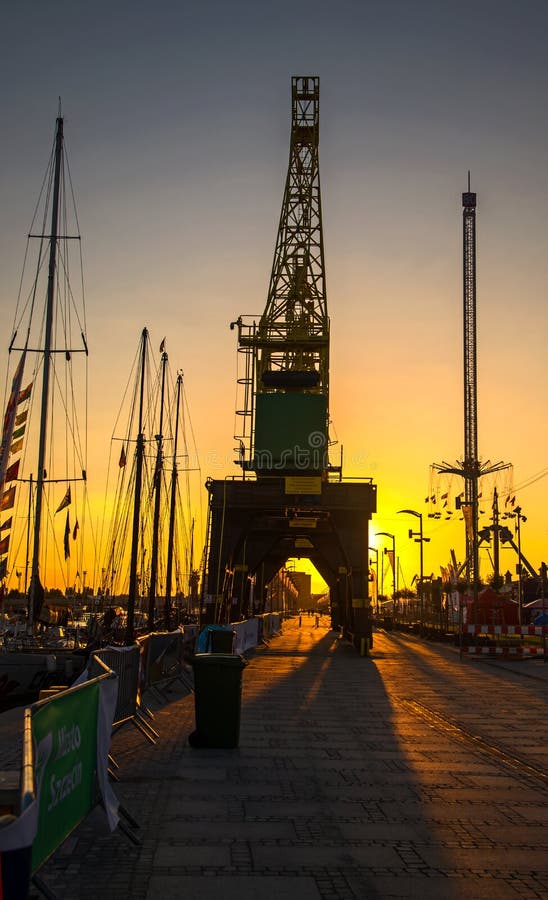 Port crane editorial photography. Image of europe, szczecin - 102788857