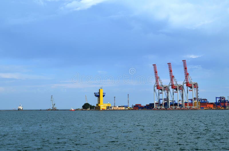 Port: cranes at work stock photo. Image of portrait, nature - 28486452