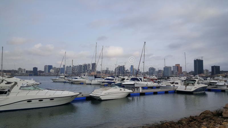 Port de Luanda en Angola photo stock. Image du port - 186089564