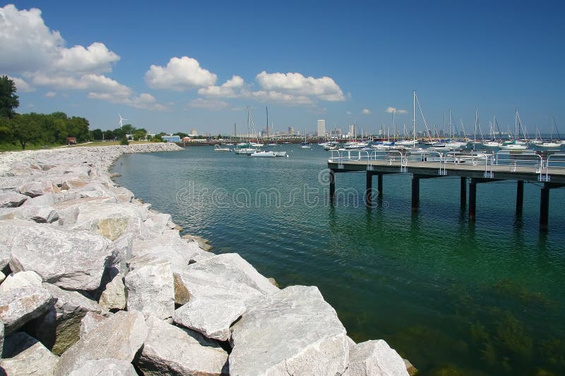 Port de Milwaukee photo stock. Image du littoral, matin - 39053198