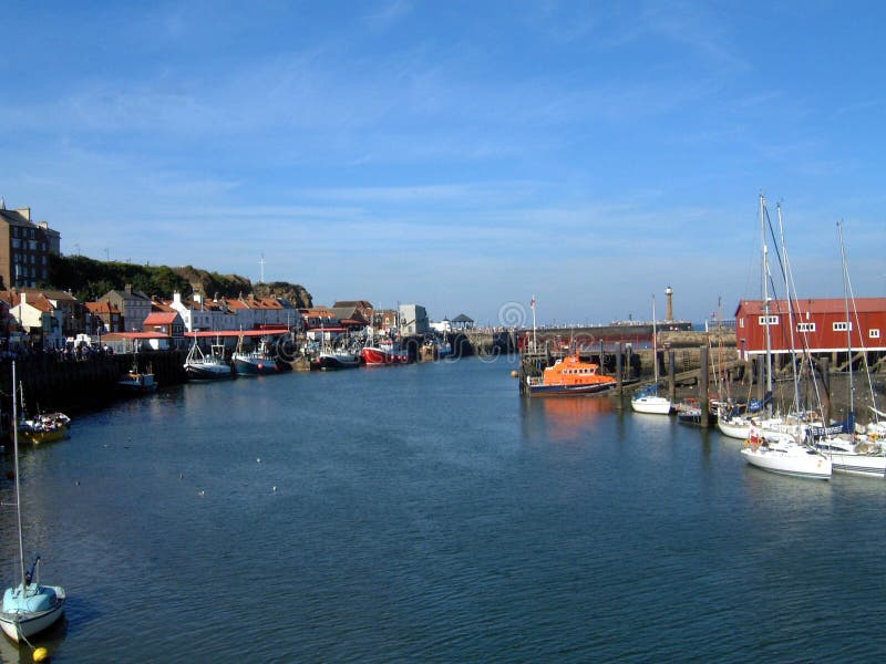 Port et baie de Whitby image stock. Image du inwards - 55197331