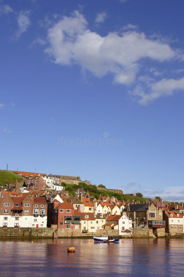 Port et baie de Whitby image stock. Image du inwards - 55197331