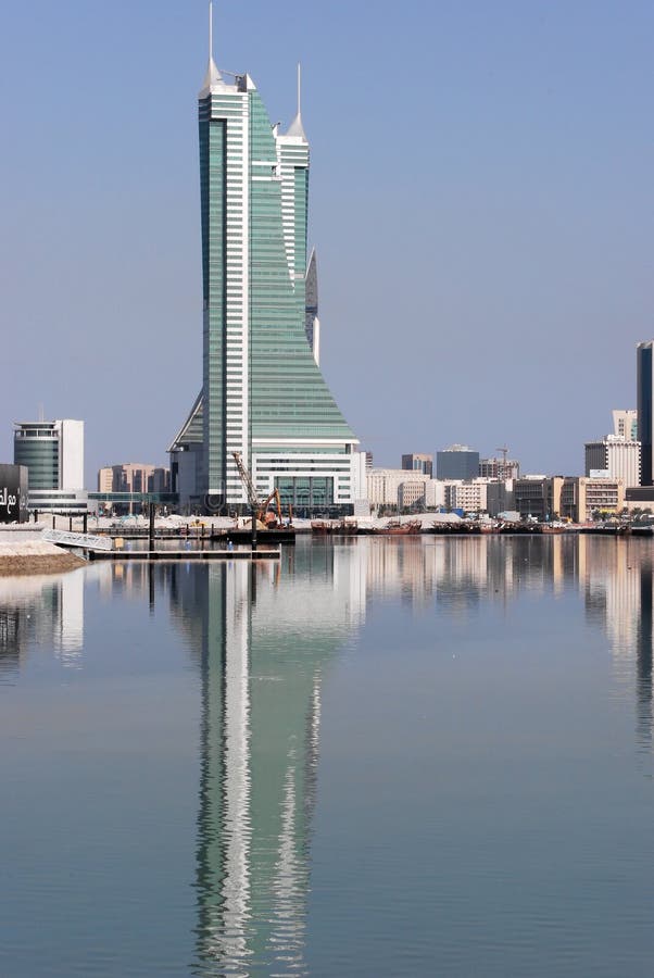 Port Financier Du Bahrain Au Coucher Du Soleil Image stock - Image du ...