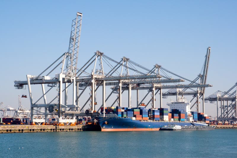 Port industriel image stock. Image du industriel, cargaison - 21067503